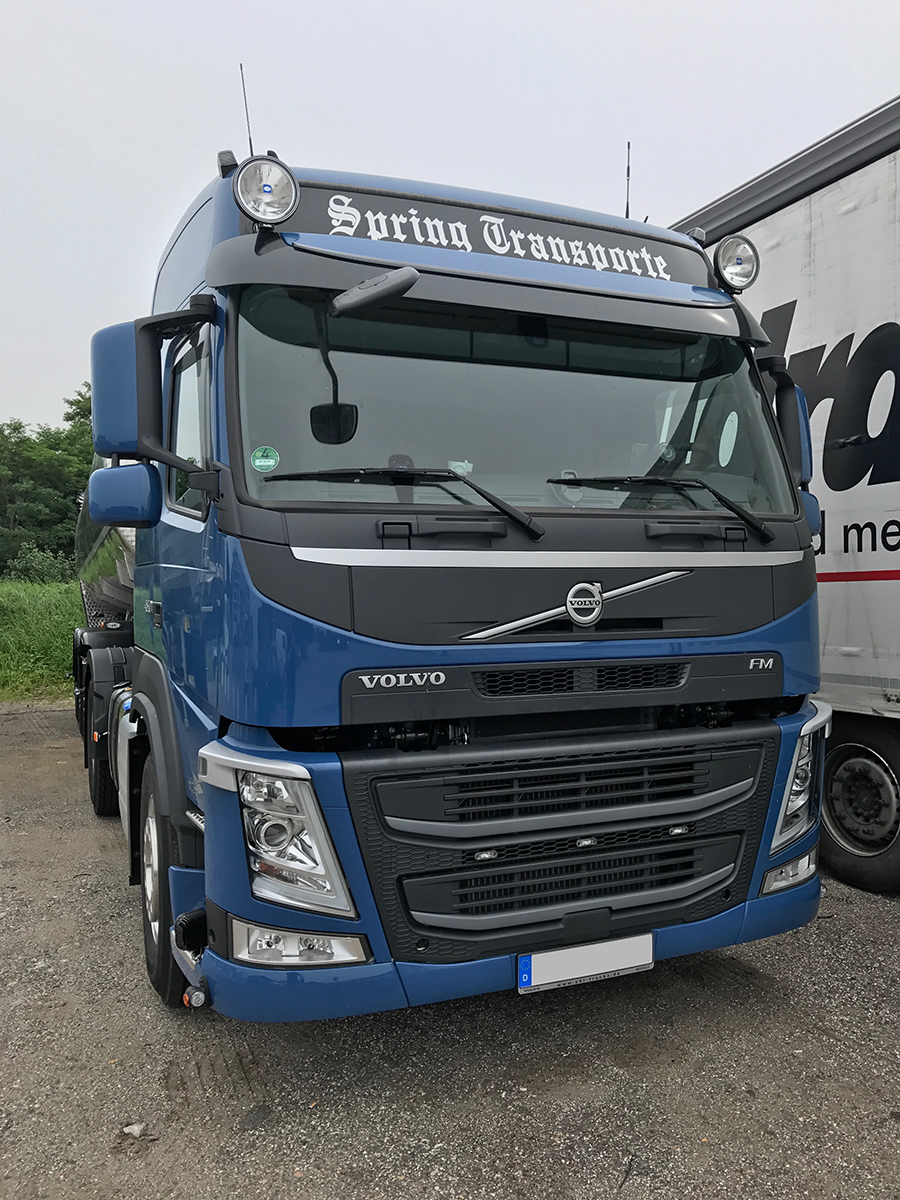 Neufahrzeugauslieferung Spring Transporte, Volvo FM – Uhl Trucks Blog
