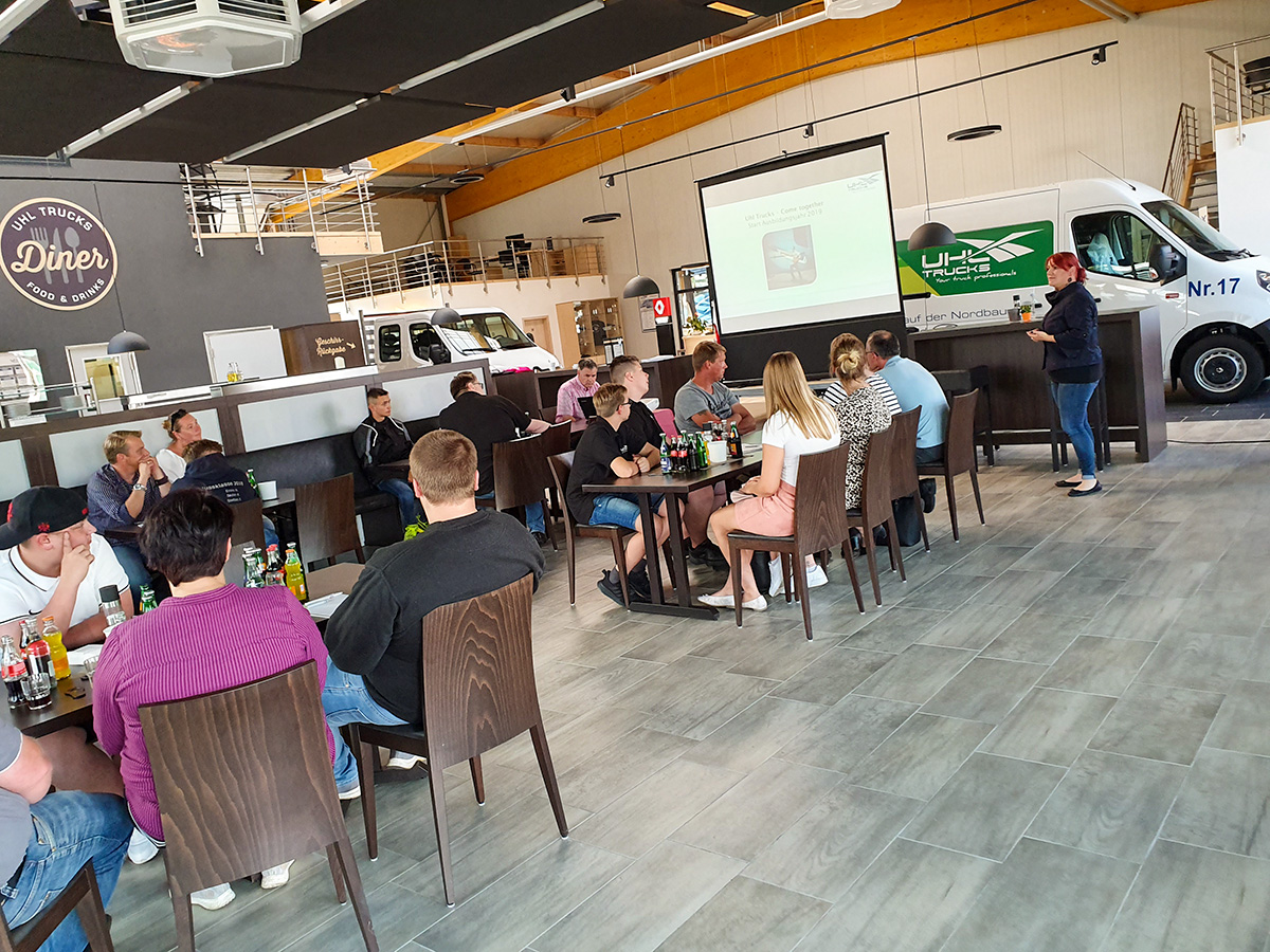Ausbildungsstart 2019 – Come together – Uhl Trucks Blog