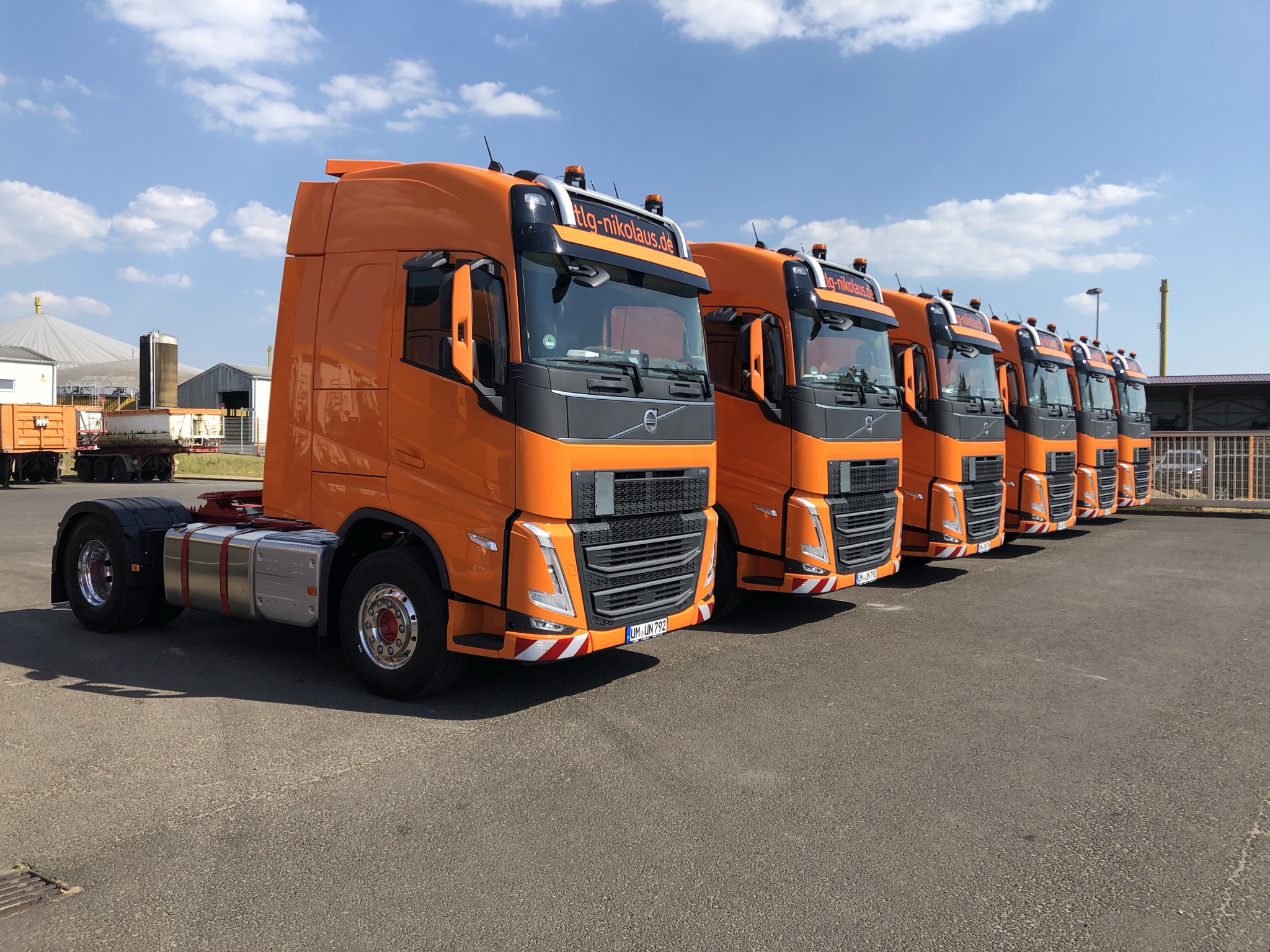 Auslieferung Transport & Logistik GmbH Nikolaus, #6/7 Volvo FH 4×2 ...