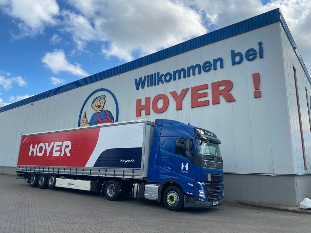 Auslieferung Wilhelm Hoyer GmbH & Co. KG in Visselhövede, 2x Volvo FH ...